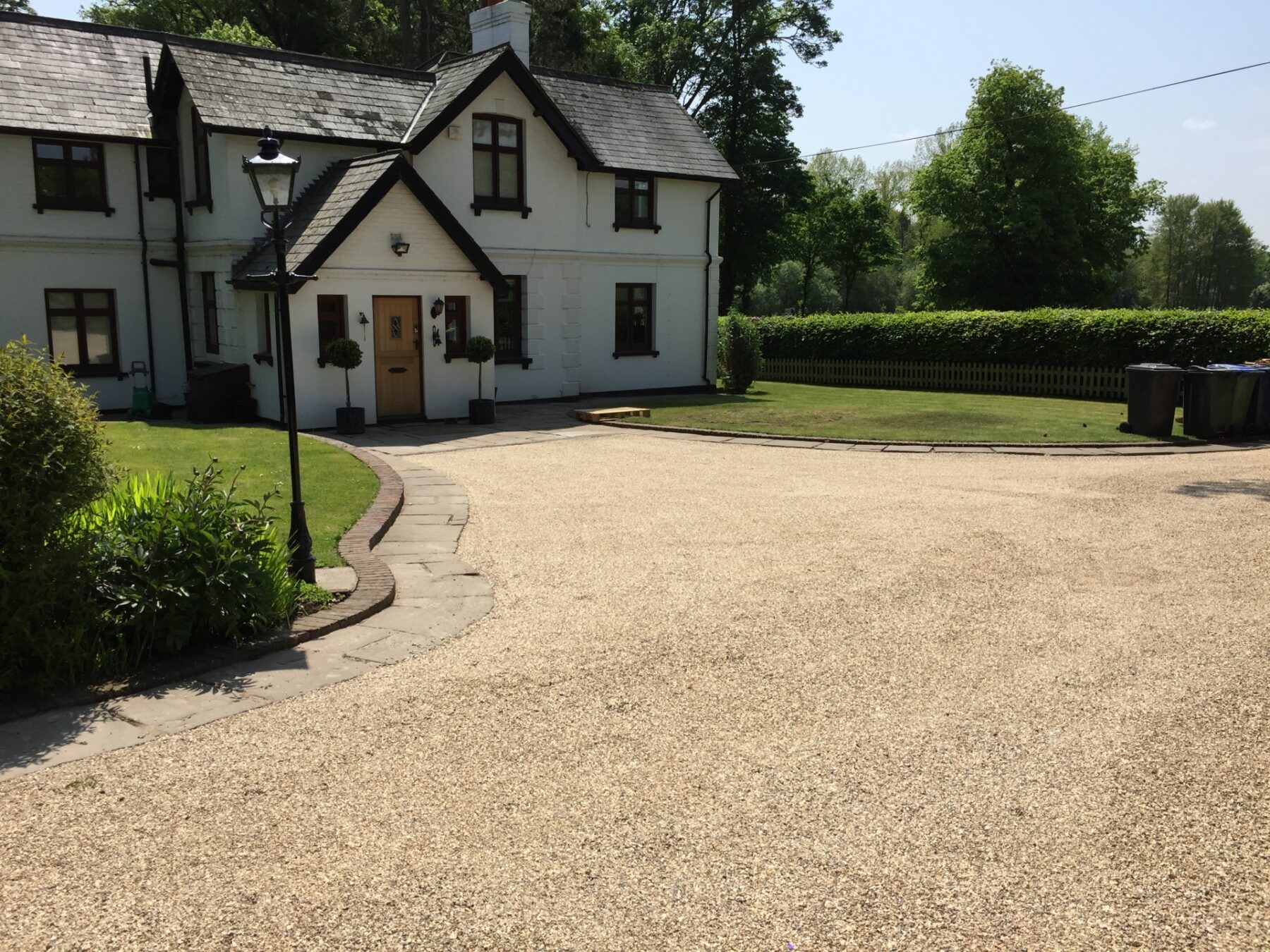 A Guide to Maintaining Driveways | Hazell & Jefferies Ltd.
